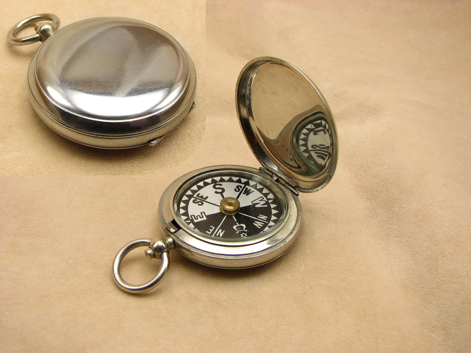 Scientific Collectables for WW1 Army Officers MK V pocket compasses