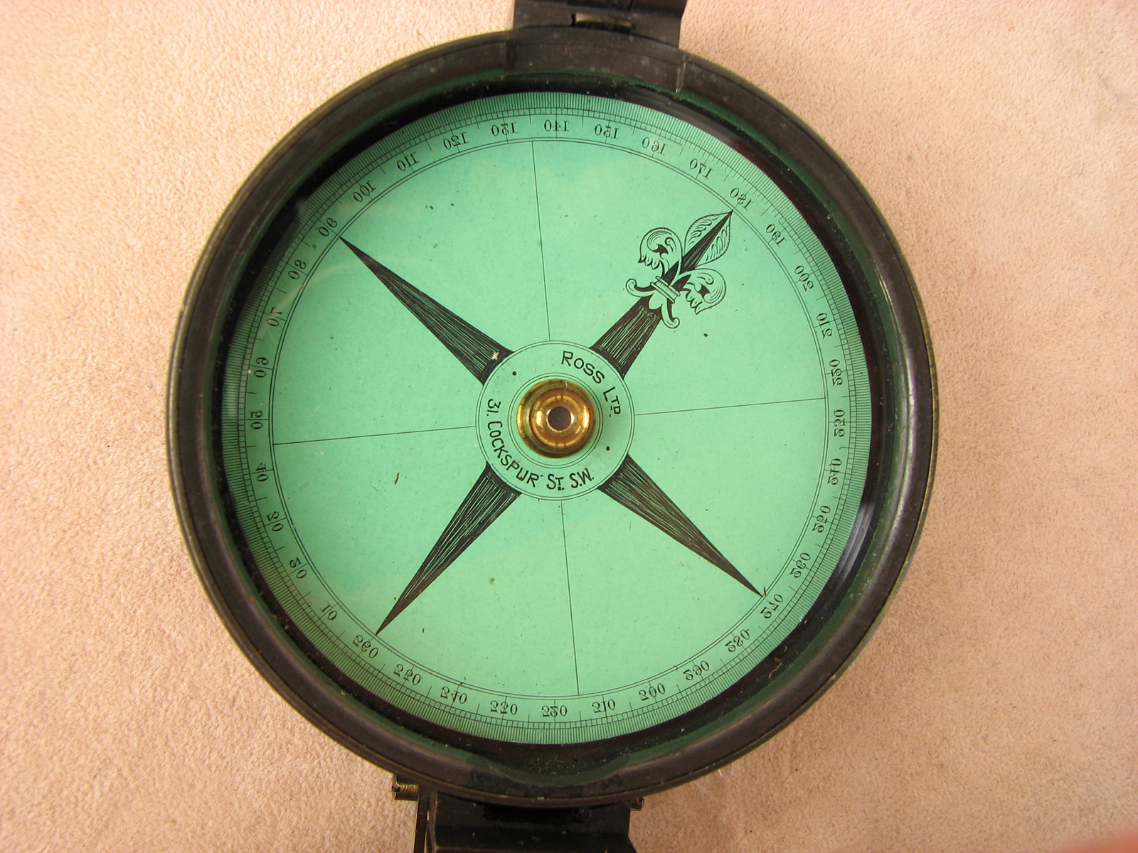 Scientific Collectables for Mid 19th century prismatic sighting compasses